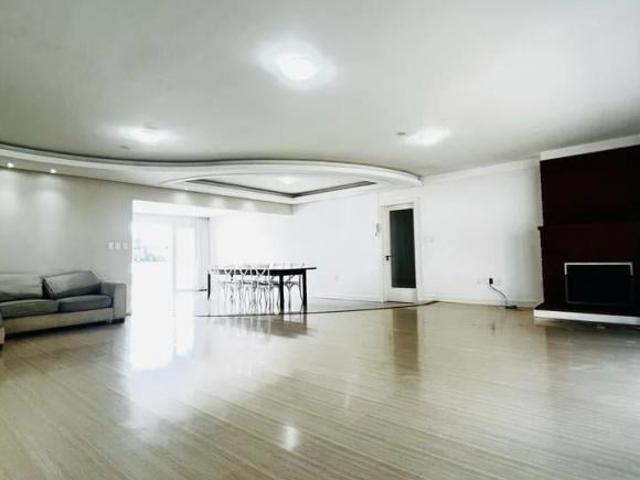 Casa | 02 dormitórios | Universitário