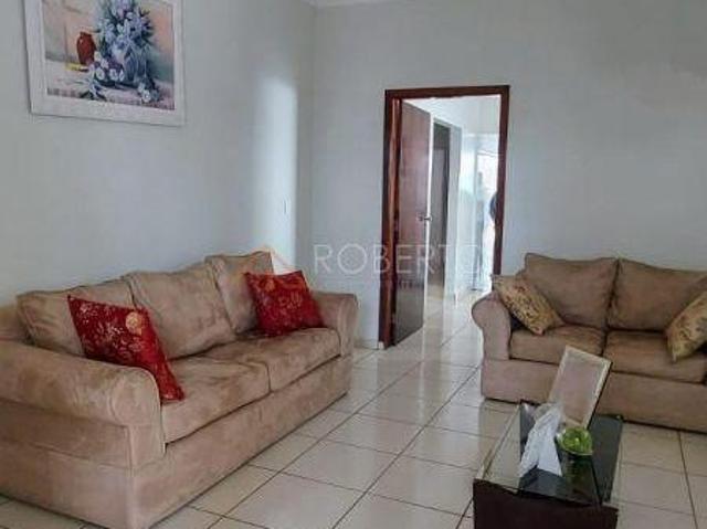 CASA 02 QUARTOS 01 SUÍTE ÁREA GOURMET JD PROGRESSO PVAI PR