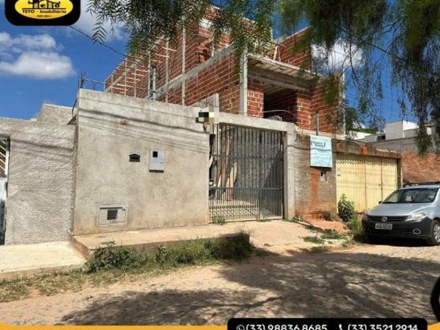 Casa 02 quartos á venda por R$ 450.000,00