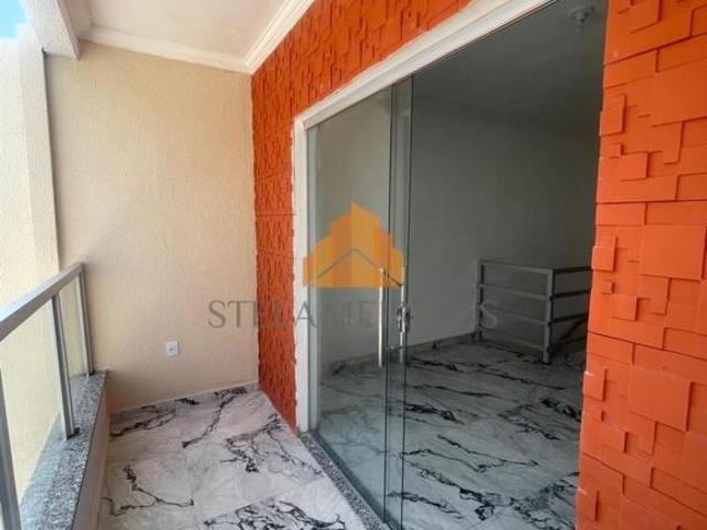 casa 02 quartos, sendo 1 suíte, varanda 2 vagas de garagem. Baixou o preço. OPORTUNIDADE