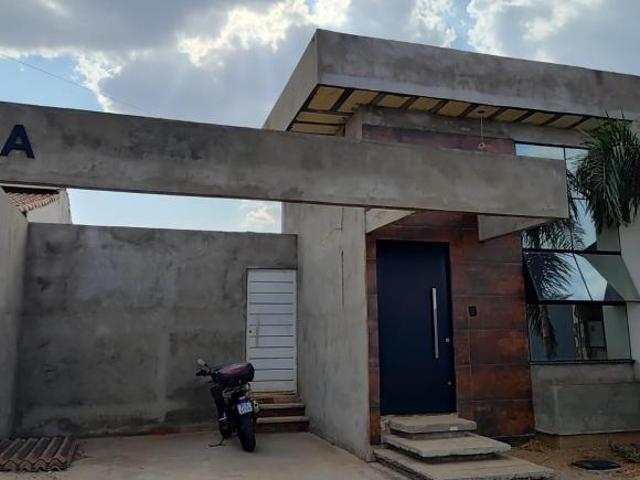CASA 02 SUÍTES EM LOTE DE 400m2 NA RUA 06 DA VICENTE PIRES OPORTUNIDADE SCHOW!