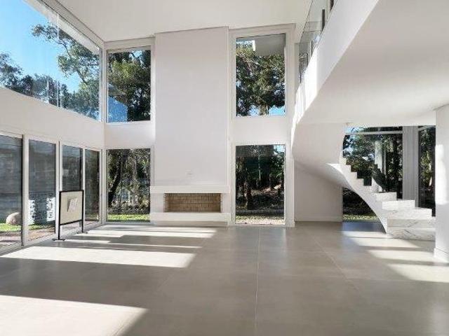 Casa 03 Dorm. Bairro Carniel