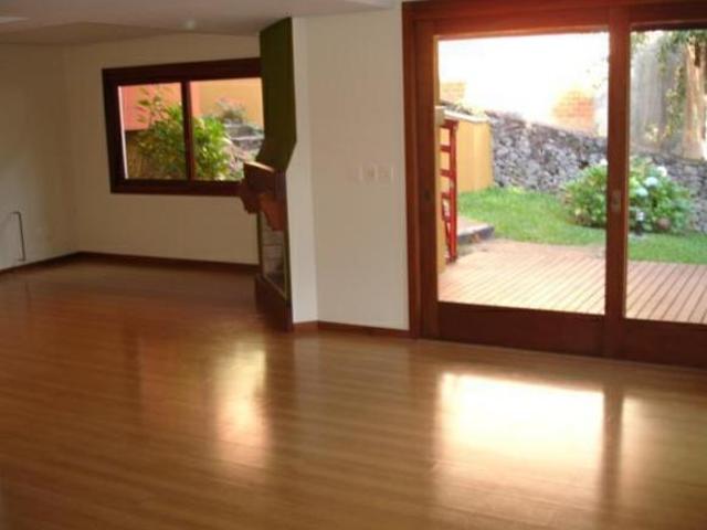 Casa 03 Dorm. Bairro Planalto