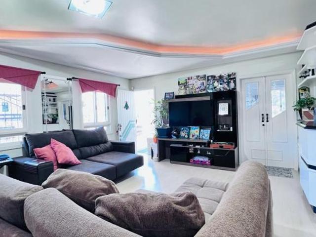 Casa | 03 dormitórios | Bela Vista