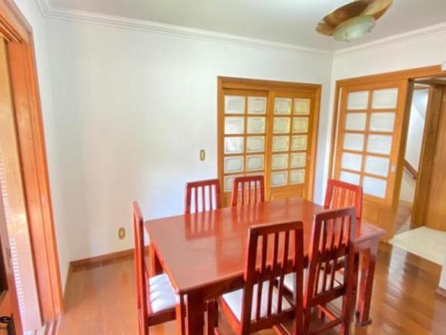 Casa | 03 dormitórios | Bela Vista