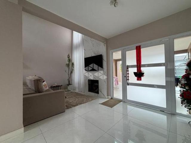 CASA 03 DORMITÓRIOS COM SUITE NA JOÃO ALVES