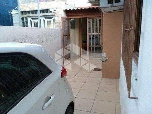 CASA 03 DORMITÓRIOS DUAS VAGAS EXCELENTE LOCALIZAÇÃO AZENHA