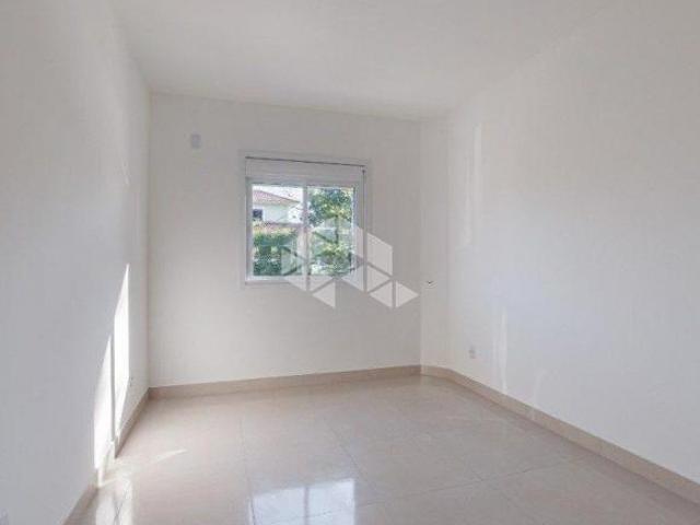 Casa 03 dormitórios Guarujá