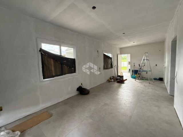 Casa 03 dormitórios 01 suíte em Linha Santa Cruz