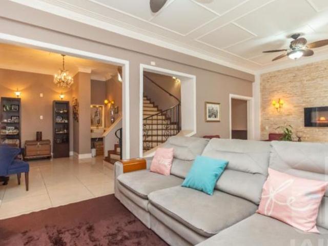 Casa 03 dormitórios, 03 vagas em Perdizes