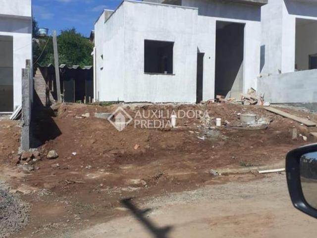 Casa 03 dormitórios