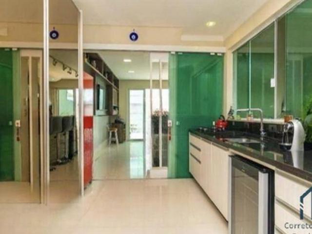 Casa, 03 pavimentos, com Elevador, 03 quartos c/suítes no Uberaba em Curitiba PR