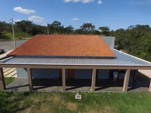 Casa 03 Qtos 01 Suíte