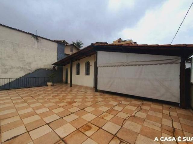 Casa 03 Quartos 01 Suíte e 04 Vagas de Garagem no Eldorado