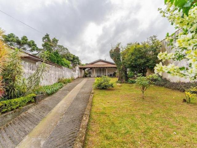Casa 03 Quartos, 03 Vagas, Amplo terreno, Mercês, Curitiba