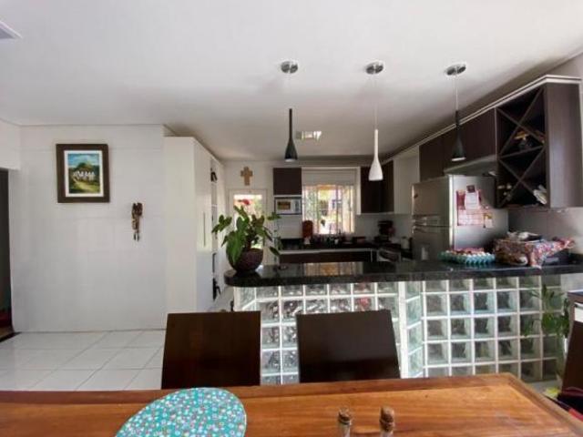 CASA 03 QUARTOS AREA GOURMET