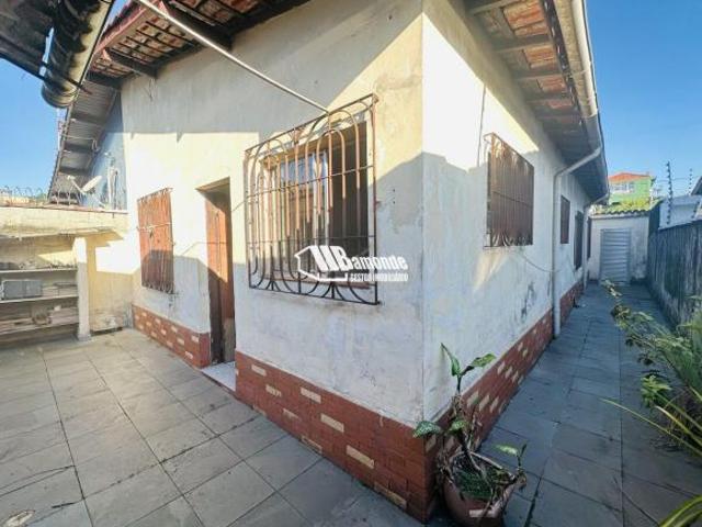 Casa 03 quartos Guarujá