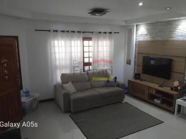 Casa 03 quartos em condomínio fechado Horto Florestal Vila Rosa