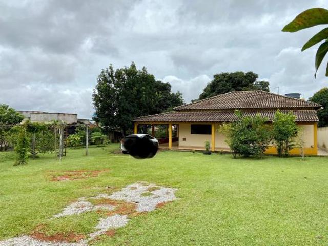 Casa 03 quartos em lote de 1.000m