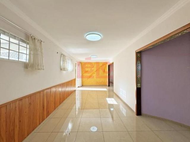 Casa 03 quartos Espaçosa Próximo Delegacia