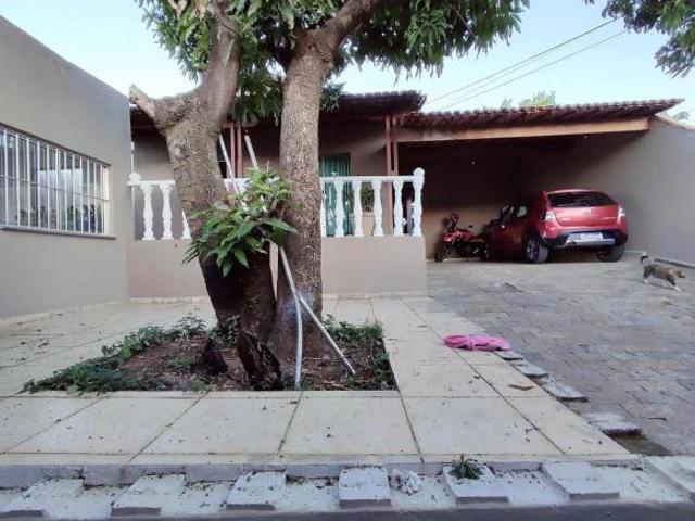 Casa 03 quartos, sendo 01 suíte e 04 vagas de Garagem no Bairro Novo Riacho