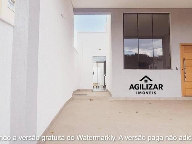 Casa 03 quartos, sendo 01 suíte Rio Branco