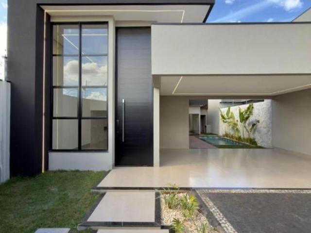 Casa 03 quartos sendo 1 suíte com closet localizada no bairro Campos do Jordão Anápolis GO