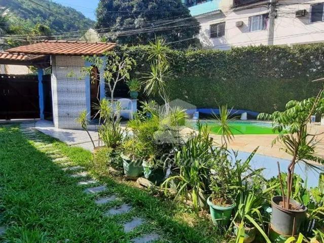 Casa 03 quartos Piratininga Niteroi