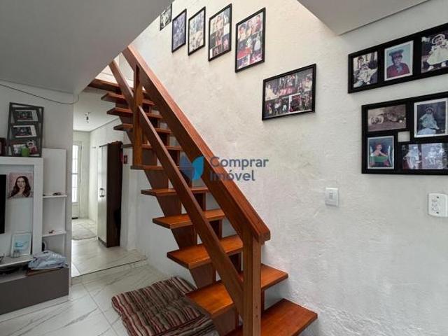 Casa 03 quartos toda reformada com piscina a venda azenha