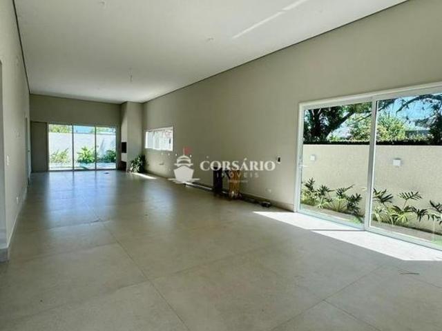 Casa 03 suítes no Atami Norte PR