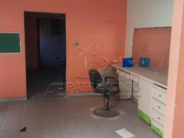 CASA,0 Dormitorio s bairro Centro