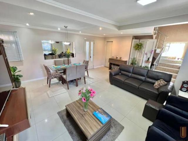 Casa 142,72m² à venda por R$ 870.000,00 2 dois Dormitórios, Sendo