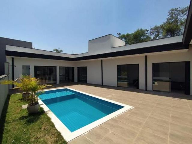 Casa 148m² com 3 suítes e lareira no Ninho Verde 2 Eco Residence – Pardinho