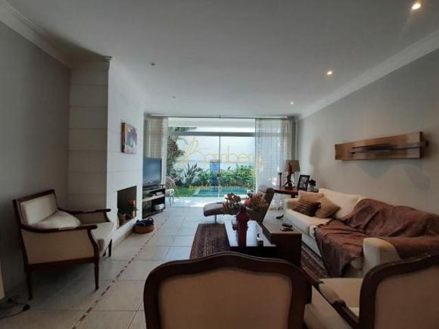 CASA 150M² 3 SUÍTES, 3 VAGAS, PISCINA E CHIURRASQUEIRA NO BROOKLIN