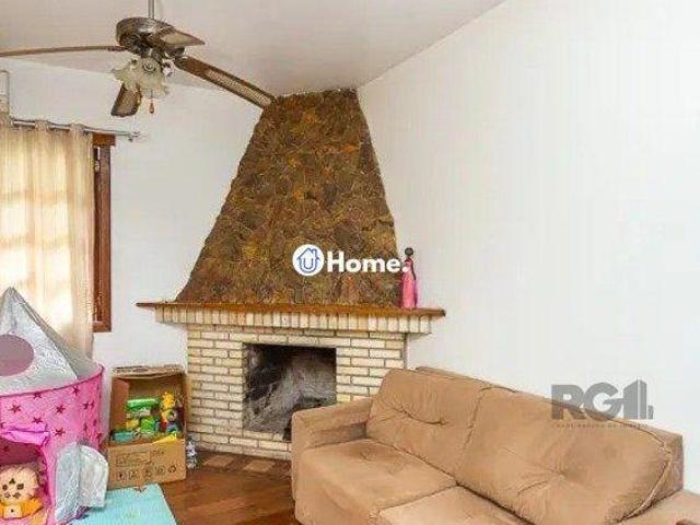 Casa 160m², 3 dormitórios, 4 vagas no bairro Cristo Redentor