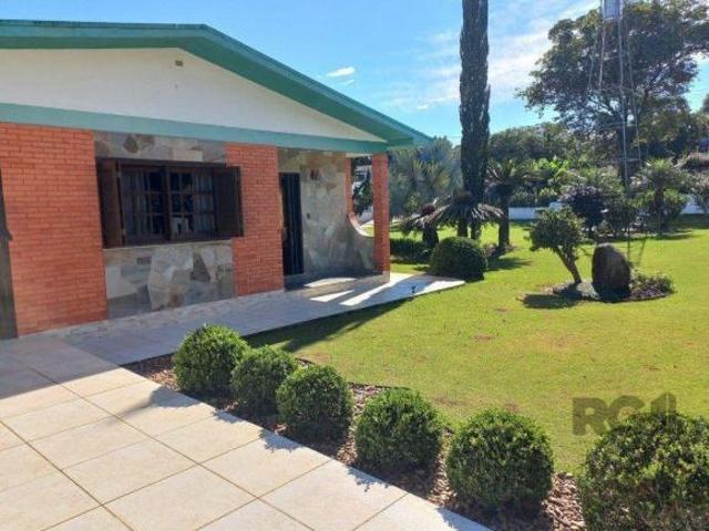 Casa 161m² 2 dormitórios, 4 vagas no bairro Santo Onofre em Viamão