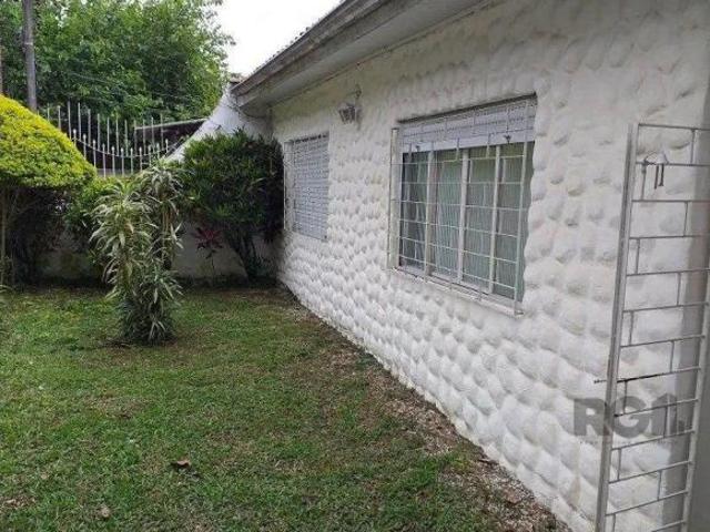 Casa 169m² 2 dormitórios, 2 vagas no bairro Cavalhada