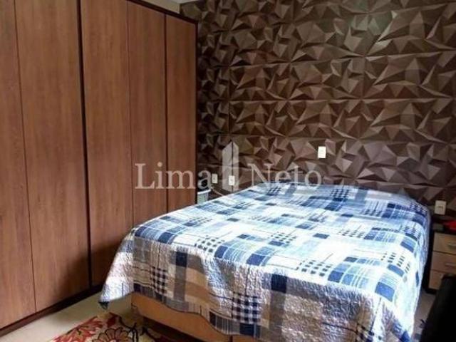 Casa 172m², 3 Dormitórios, 1 Suíte, 4 Vagas