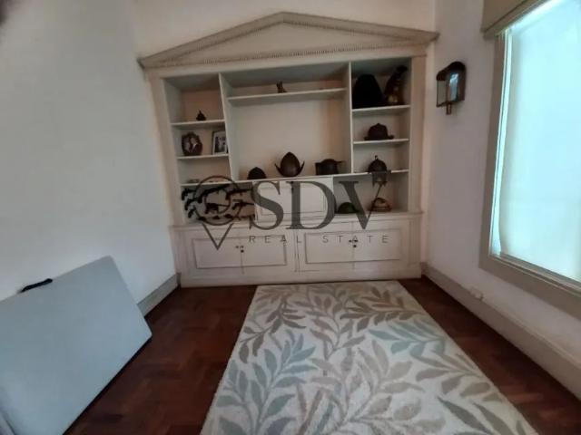 Casa para venda ou locação, com 3 vagas e área externa com churrasqueira Jardim Europa