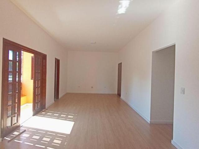 Casa 180mt² com 4 quartos sendo 2 Suítes a venda no Parque das Rosas Cotia