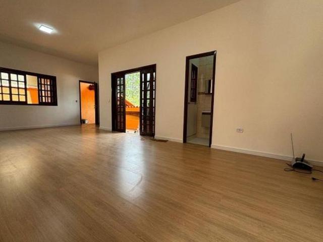Casa 180mt² com 4 quartos sendo 2 Suítes a venda no Parque das Rosas Cotia