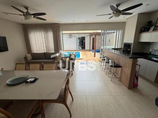 CASA 180MT 3 QUARTOS SENDO 1 SUITE SETOR JAÓ