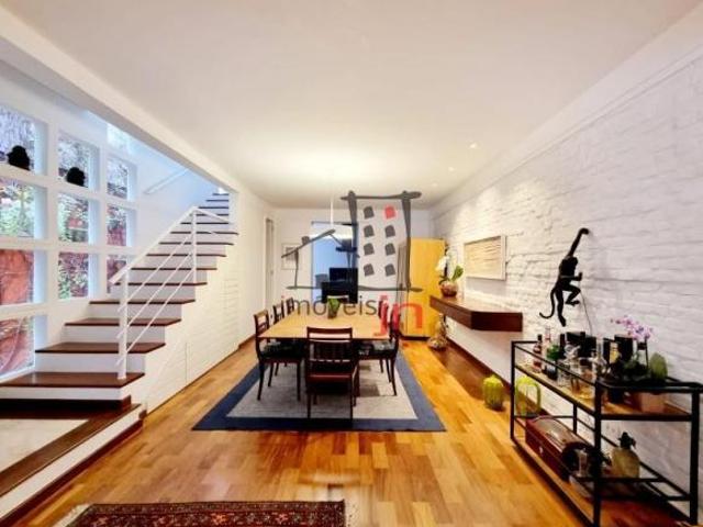 Casa 190 m² 3 dormitórios 1 suíte Home Office 2 vagas Venda por R$ 3.450.000 Jardim Pa