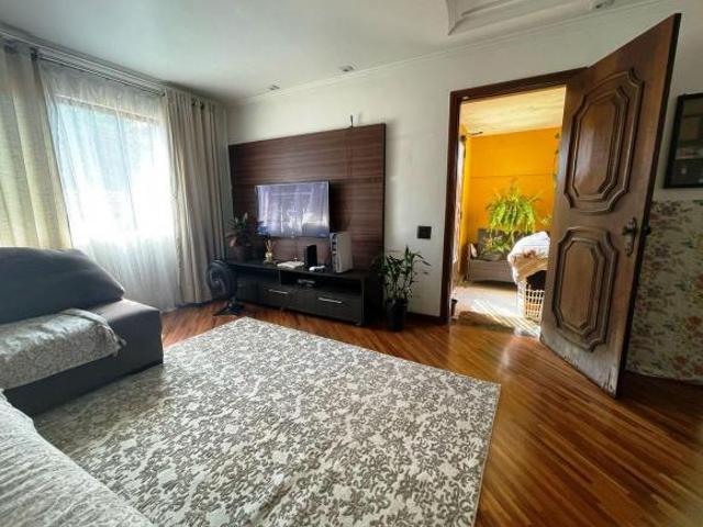 Casa 190 metros á venda 3 quartos 4 banheiros 3 vagas Jd. Bonfiglioli