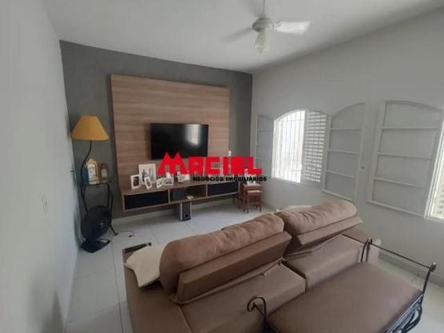 Casa 190m2 na melhor localização do Bairro jardim Satélite