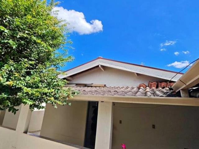 Casa 100% TÉRREA VENDA 3 dormitórios, 2 banheiros, 2 vagas PARQUE INDUSTRIAL EM ARARAS