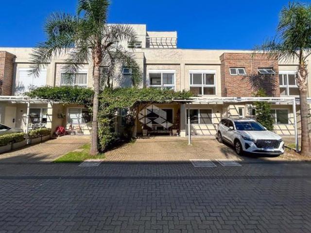 Casa 100% automatizada com 3 suítes e hidromassagem na Vila Nova em Porto Alegre alto padrão em ca