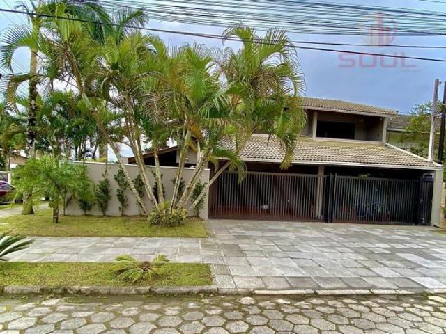 Casa 100% Mobiliada e Decorada, 3 suítes, piscina, à venda no litoral | Centro de Guaratuba/PR