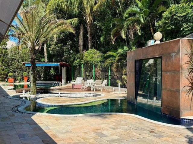 Casa 1100m² à venda em Riviera de São Lourenço