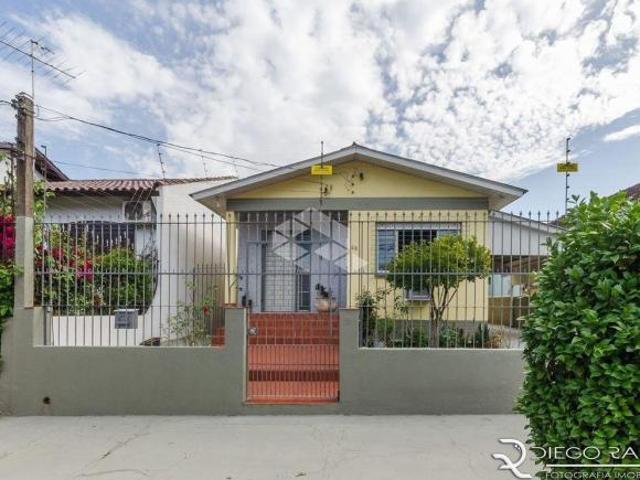 Casa 122m² ótima localização, bairro JD Itú em Porto Alegre